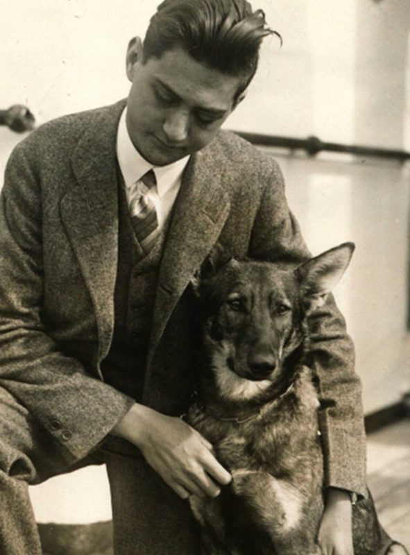 Blind Pioneer - Morris Frank